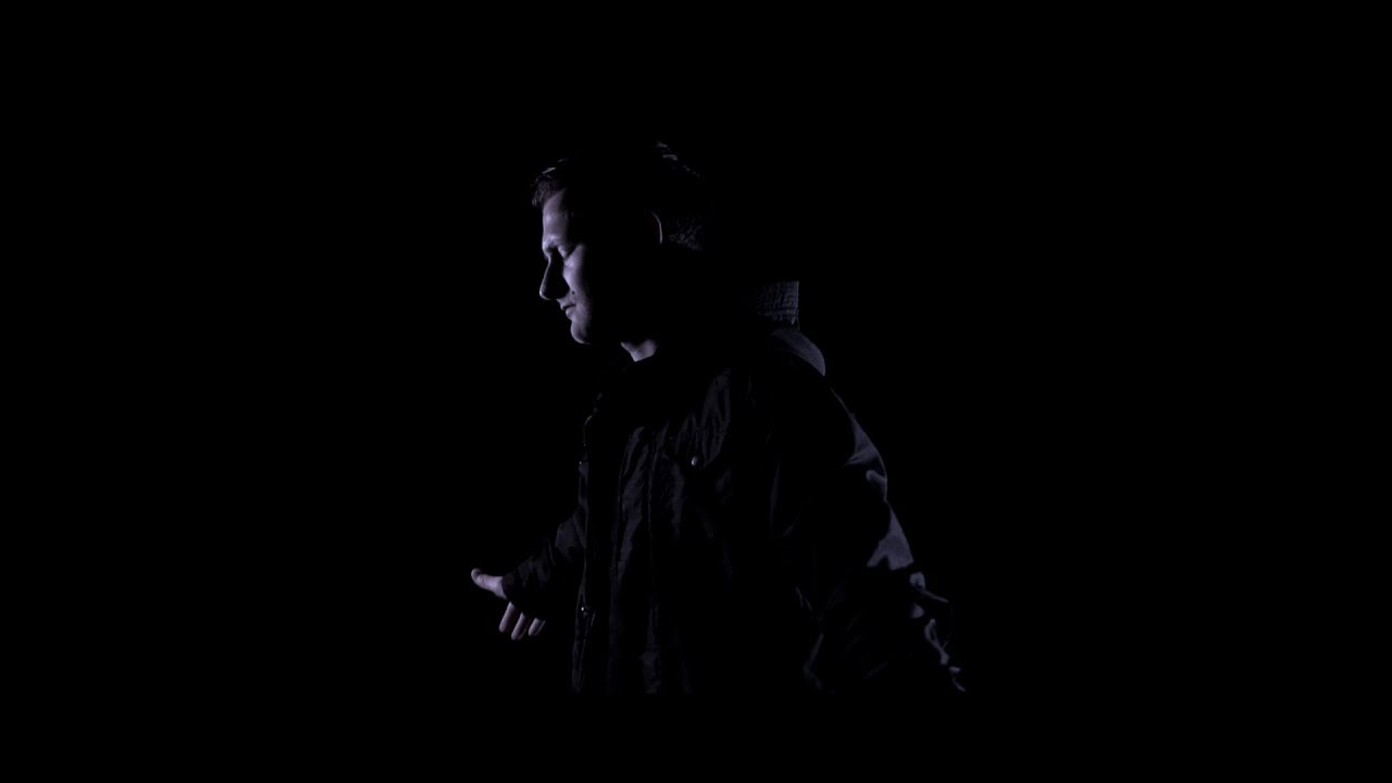 Thomas Göring - My Heart Is Broken (Official Music Video) - YouTube