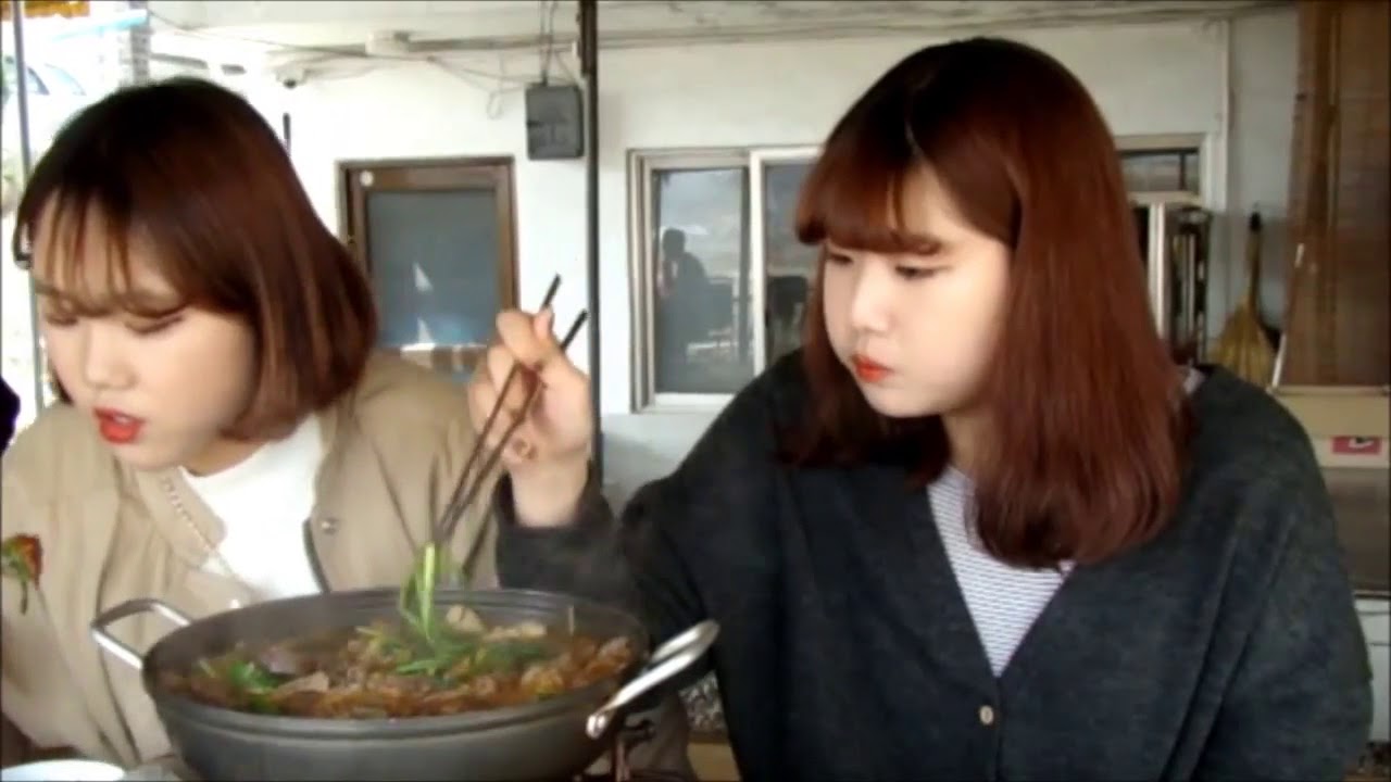 Voice of South Korean the Dogeaters/Dogmeat eaters - YouTube