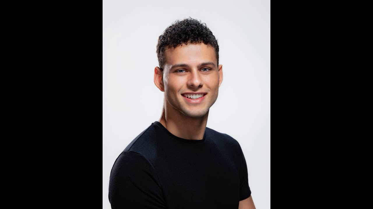 INTERVIEW NELSON SANCHEZ PROFESSIONAL SKATER (DISNEY ON ICE) - YouTube