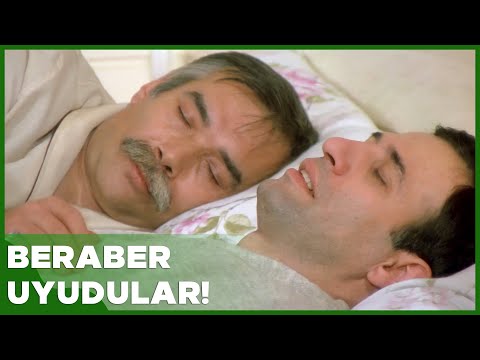 En Büyük Şaban Türk Filmi | Şaban ve Faik Aynı Yatakta Uyanıyor!