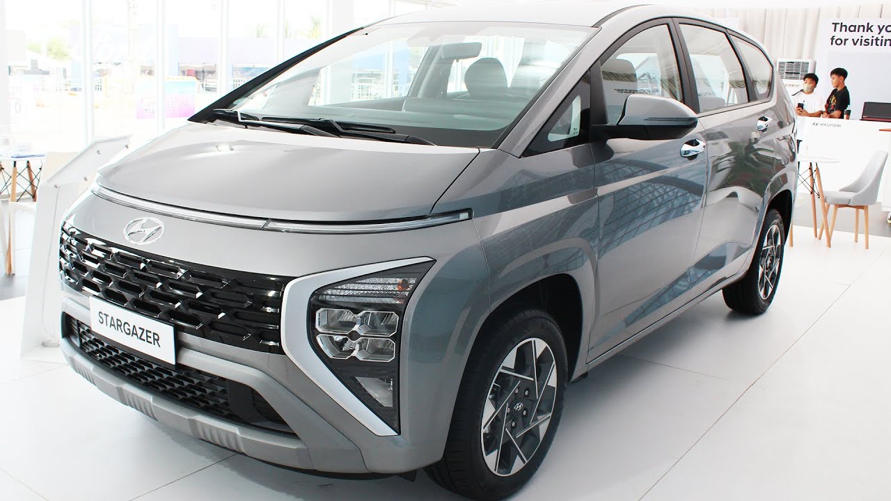 2023 Hyundai Stargazer GLS Premium IVT - This MPV has a lot of ...