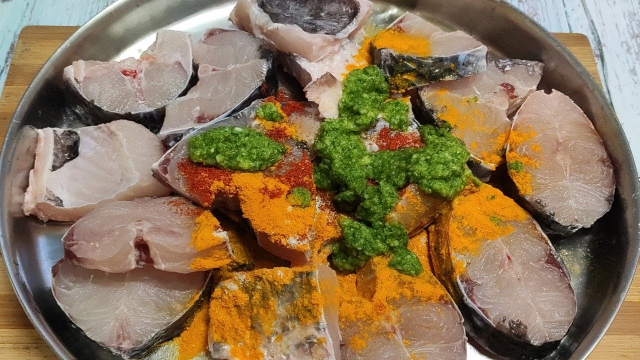 कुकर में नई और आसान मछली करी पकाने की विधि| Machli Recipe | Fish Curry ...