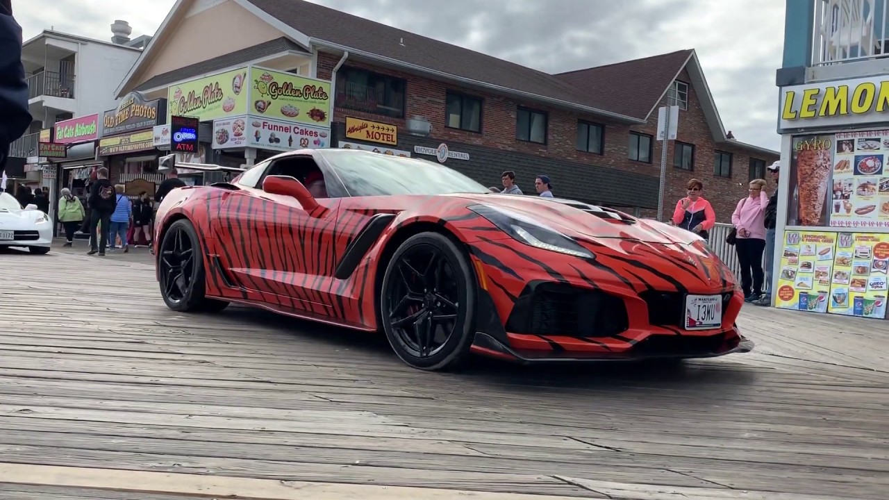 Corvette Weekend Parade 2019 - YouTube