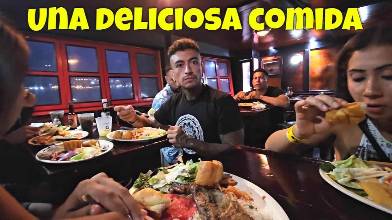 Mira la deliciosa comida que degustaremos en el barco pirata. Sapo no ...