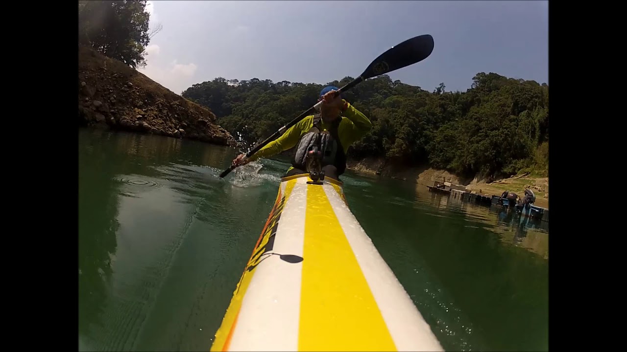 09/22/2017學划輕艇(Learning to paddle a K1 racing kayak) - YouTube