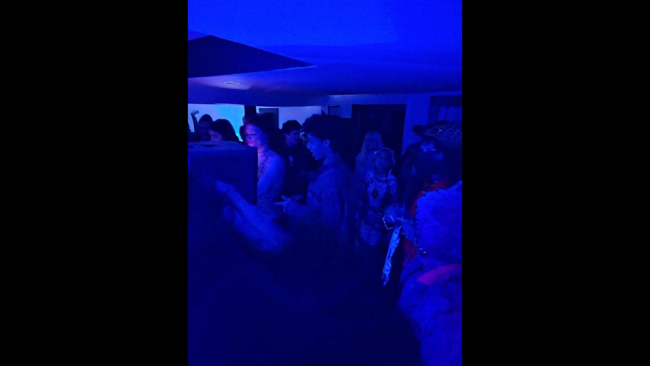 RAVE Saturday @ Den of Splendor - YouTube