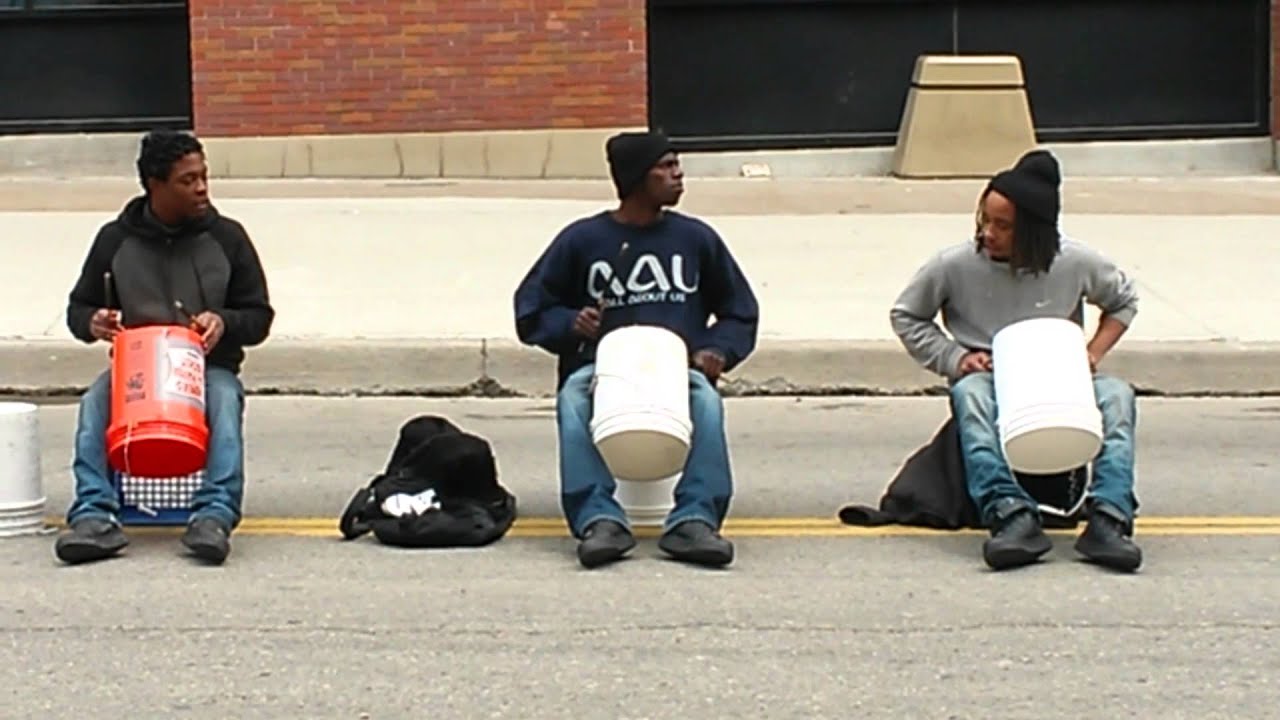 Detroit Street Performers Laying it Down On Buckets! - YouTube