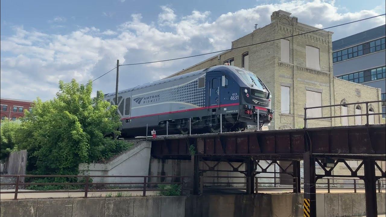 Northbound Amtrak Hiawatha #337 in Milwaukee on 7-20-24 - YouTube