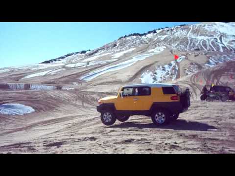 Jumping FJ Cruiser - YouTube