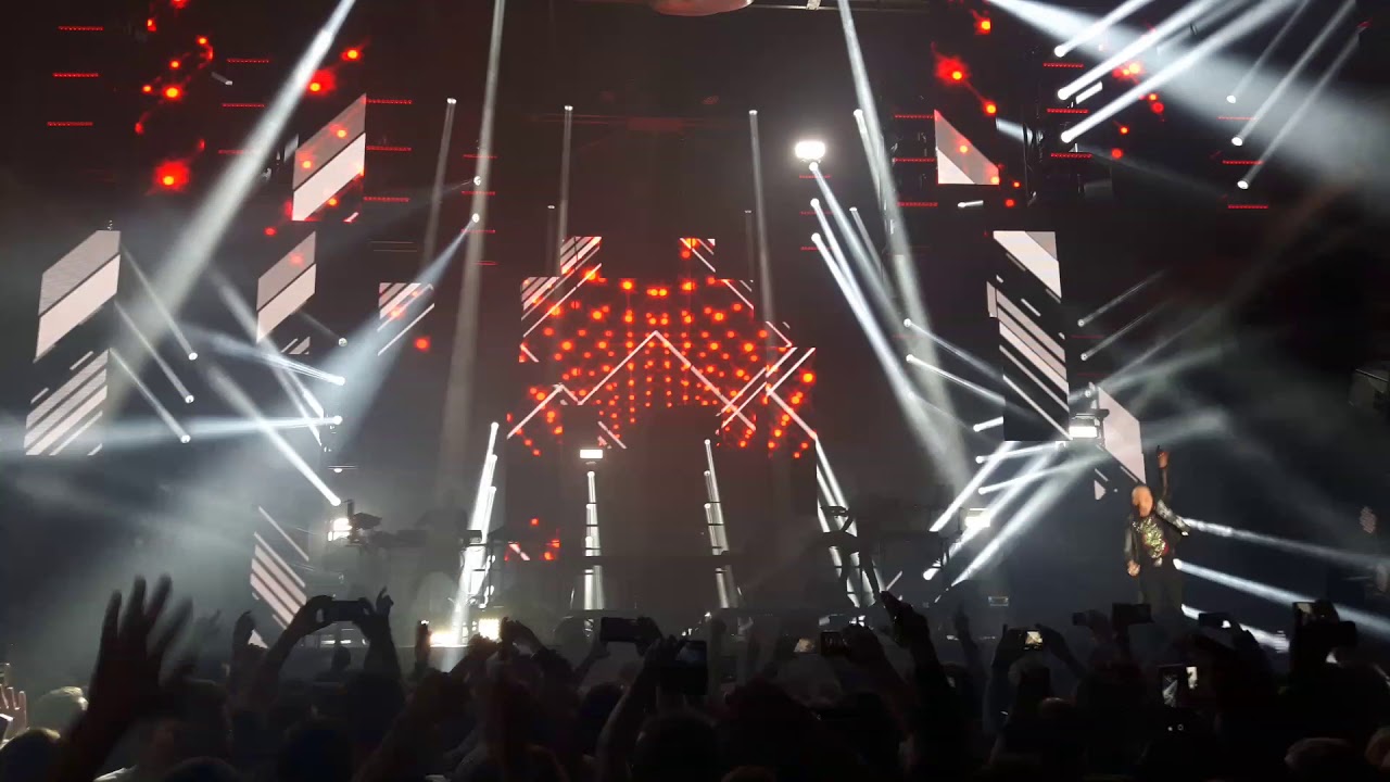 Scooter Live 2018 - Intro & One (Always Hardcore) - YouTube