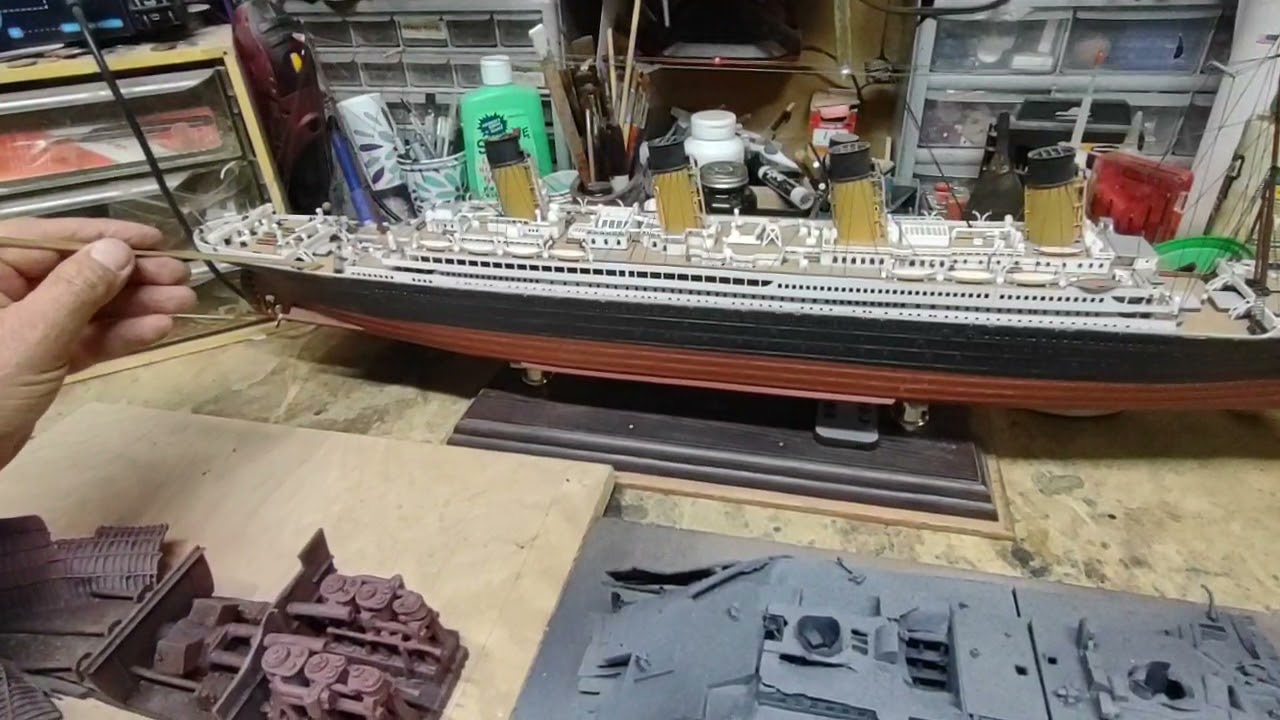 Titanic Wreck Model Diorama Tutorial Part 29 - Finishing the Tank Top ...