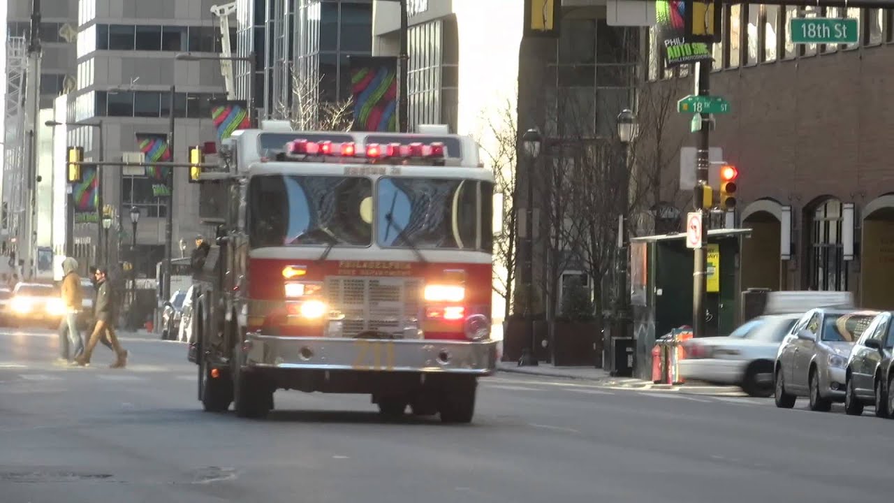 PFD Engine 211 Responding (Fed. Q & Horn) - YouTube