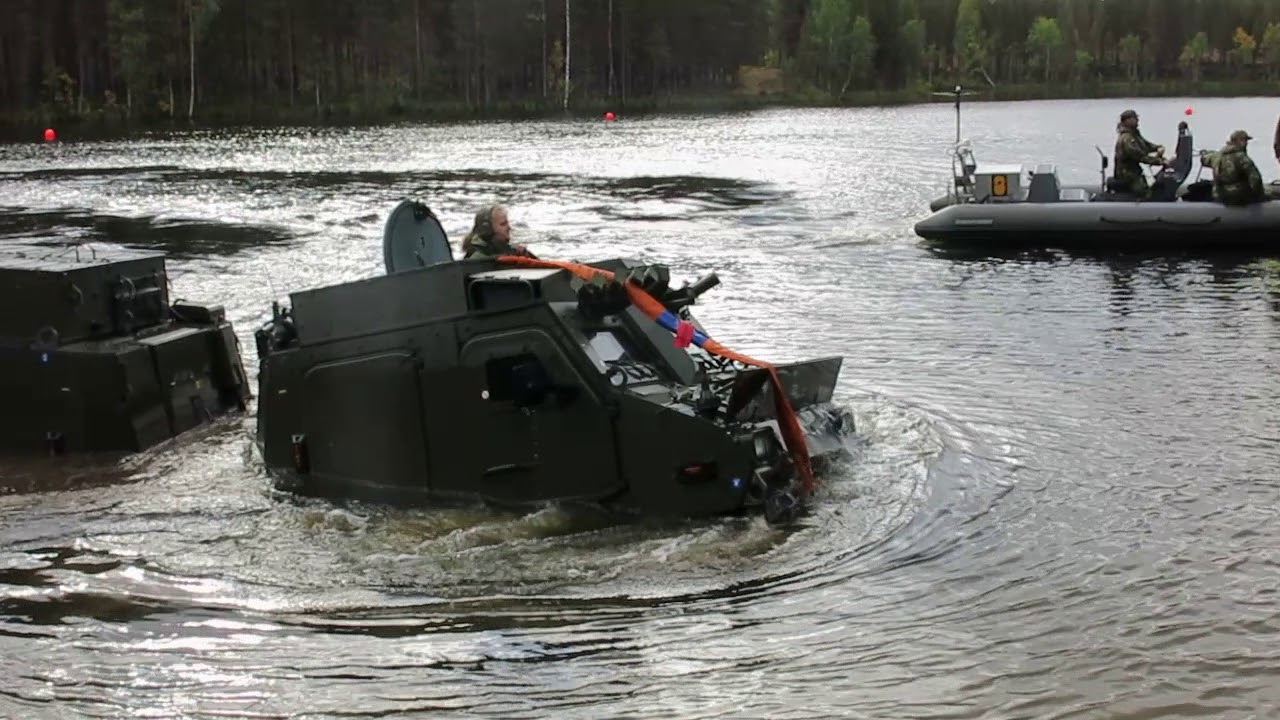 BV 410 åter på fast mark - YouTube