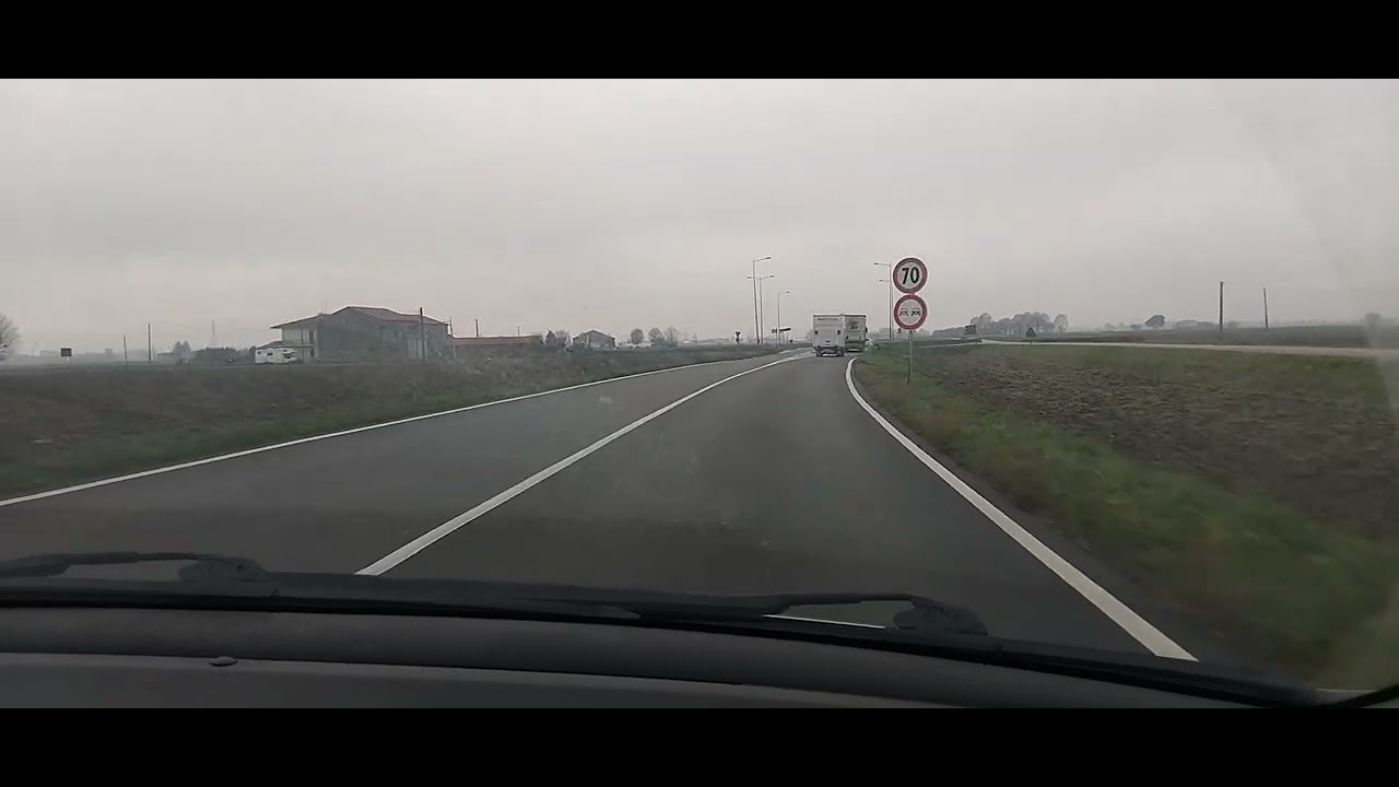 VERY NICE SCENE NORMAL ROAD ITALIA VIRALVIDEO ITALIA 🇮🇹 - YouTube