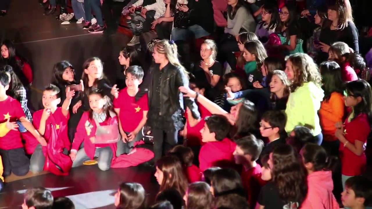 Colegio Calsanz /Desfile 2015 / Alianza A - YouTube