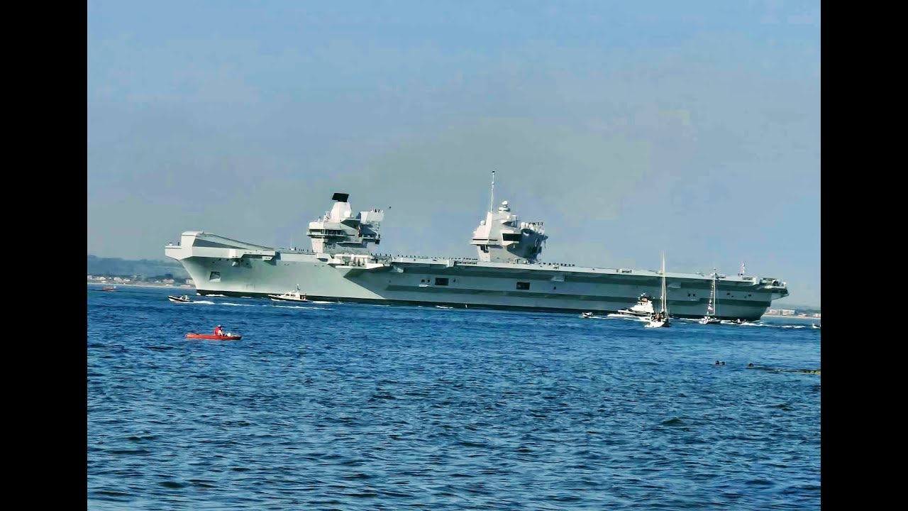 HMS Queen Elizabeth, visiting Cowes Week. #9 #beautiful #navy #sea # ...