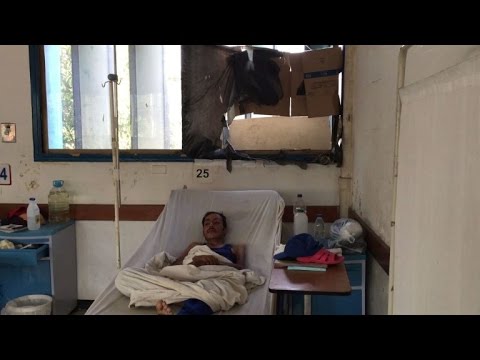 Patients suffer as Venezuela hospitals collapse - YouTube