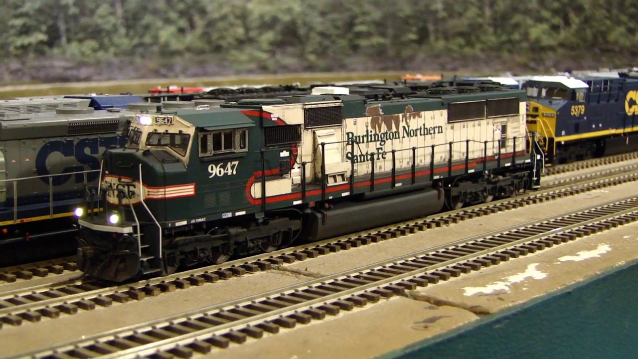 Overland Models BNSF SD70MAC #9647 w/ LokSound - YouTube