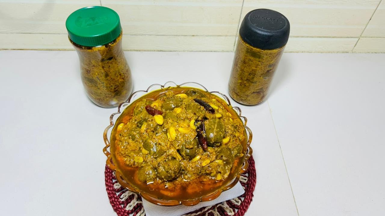 বছরজুড়ে সংরক্ষণ করার জন্য জলপাই আচারের মাস্টার রেসিপি।Jolpai Achar ...