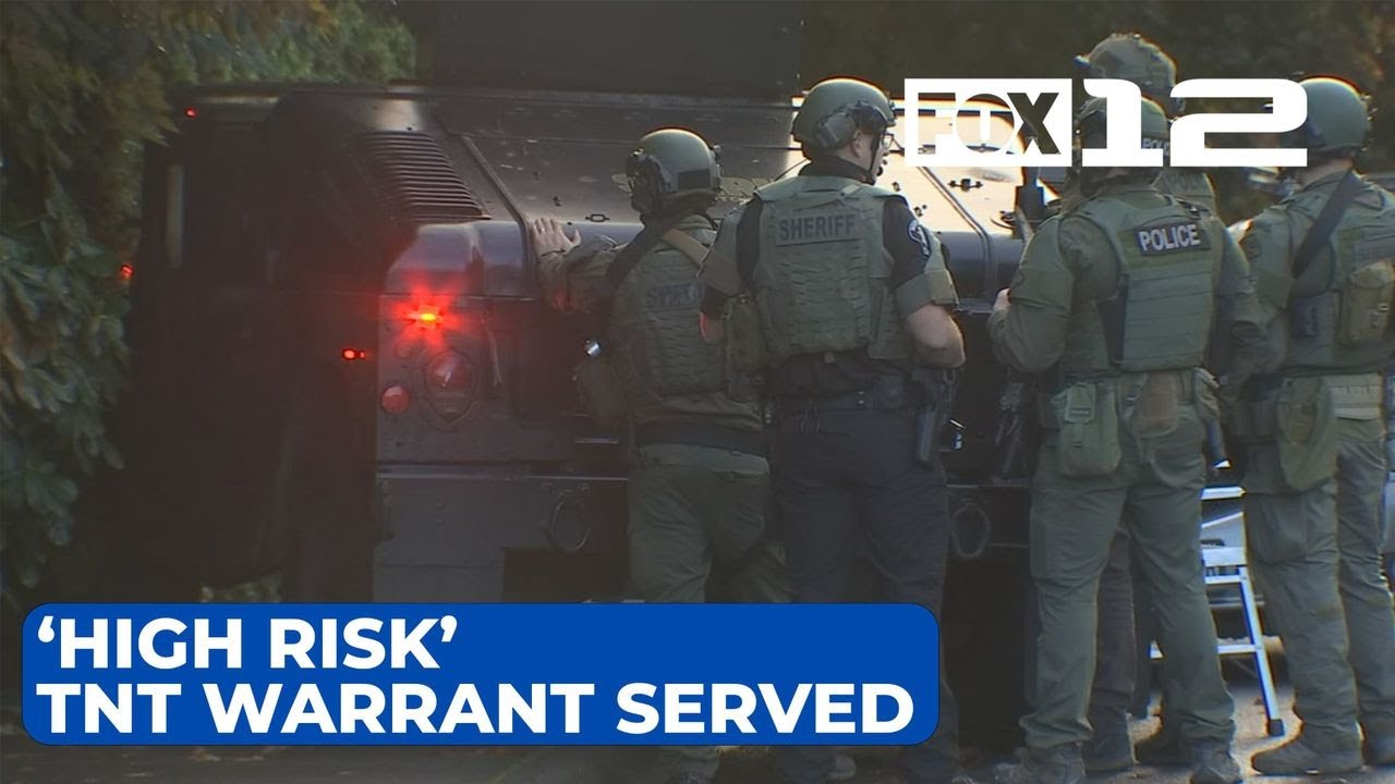 Tactical teams serve 'high risk' warrant in Beaverton - YouTube