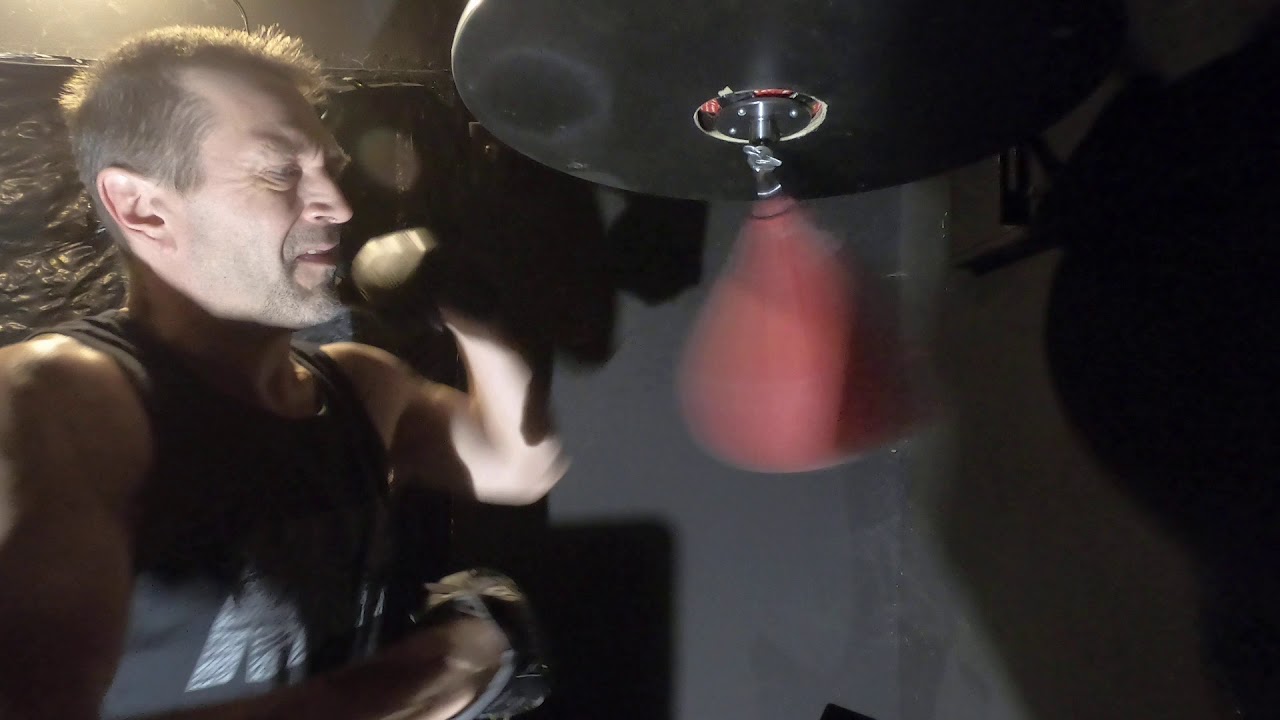 Speed bag Training 3 (Double Tap) - YouTube