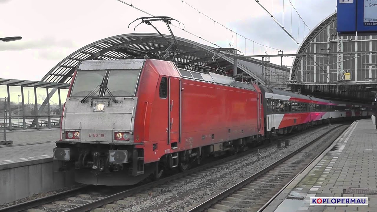 Intercity Direct vertrekt van station Amsterdam Centraal! - YouTube