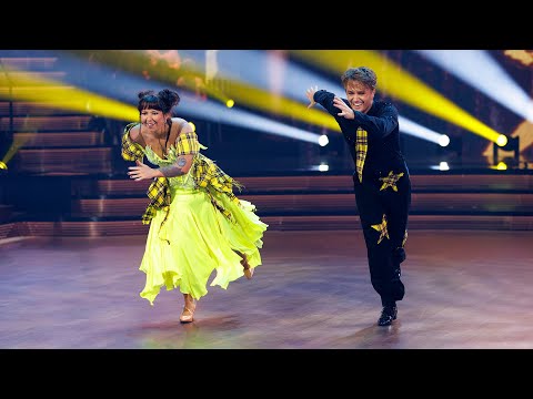 Laki Karlsson dansar en Quickstep med Axel Jehrlander | Let's Dance 2026 | TV4 & TV4 Play