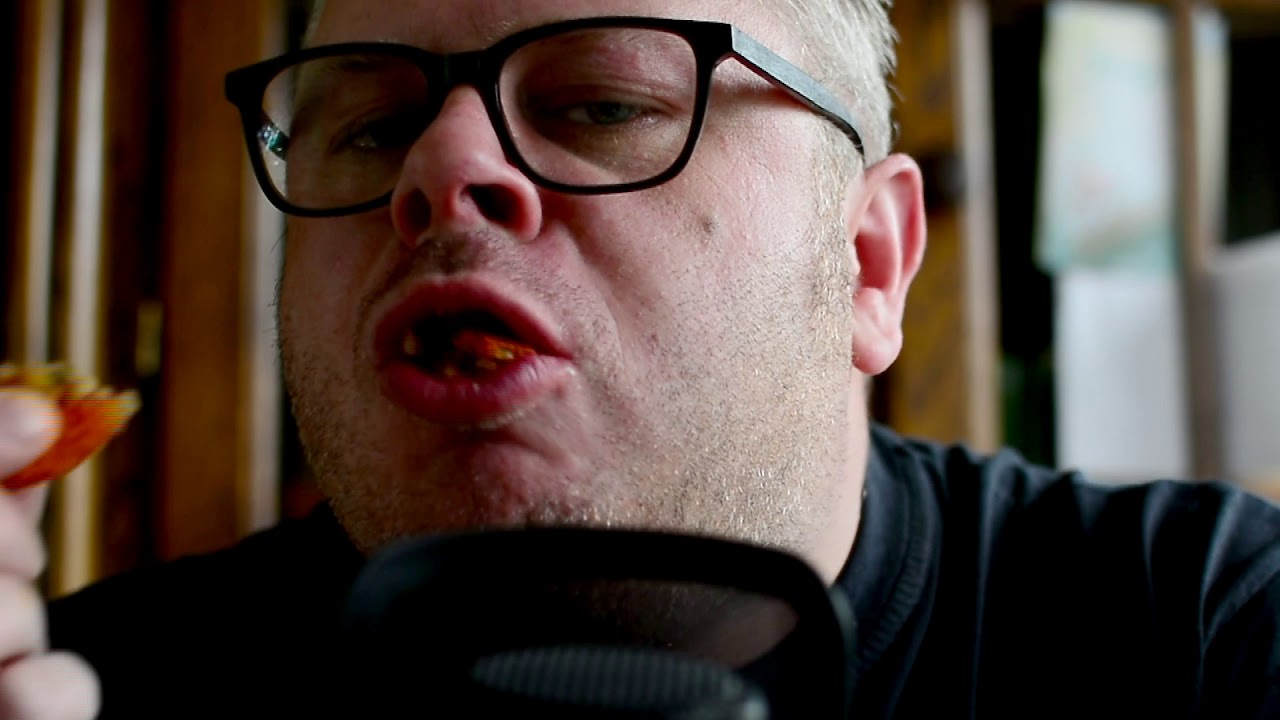 ASMR - Eating a Bamihapje (Dutch) - YouTube