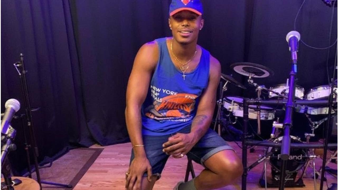 Singer Avery Wilson comes out as bisexual - YouTube