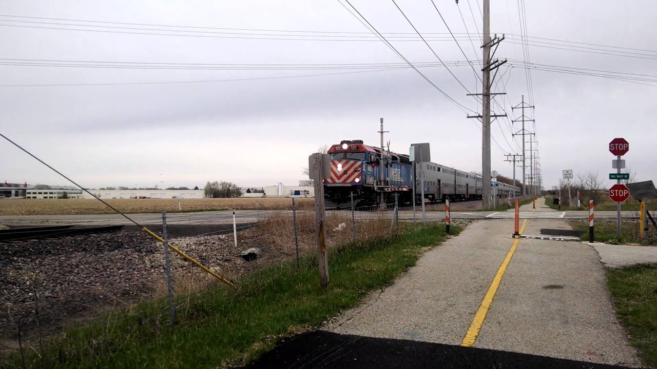 #2 Fast Metra Outbound at Bull Valley road - YouTube
