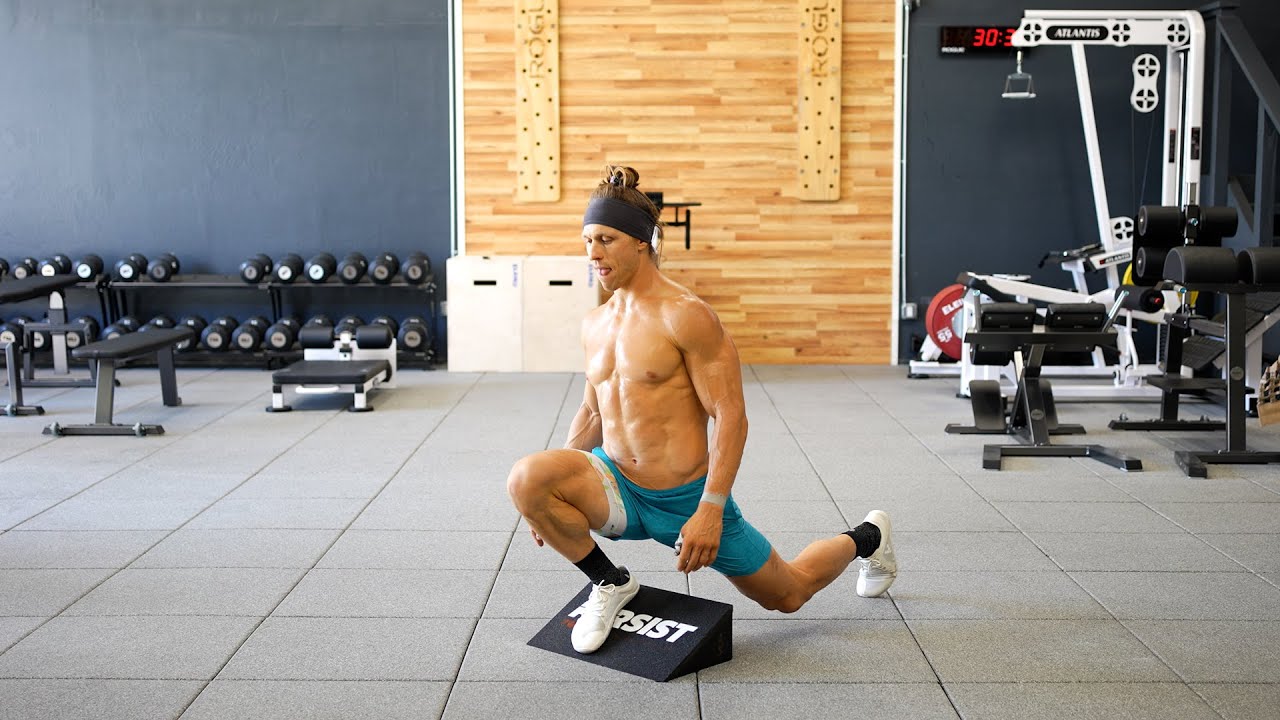 Slantboard ATG Split Squat Pulse - YouTube