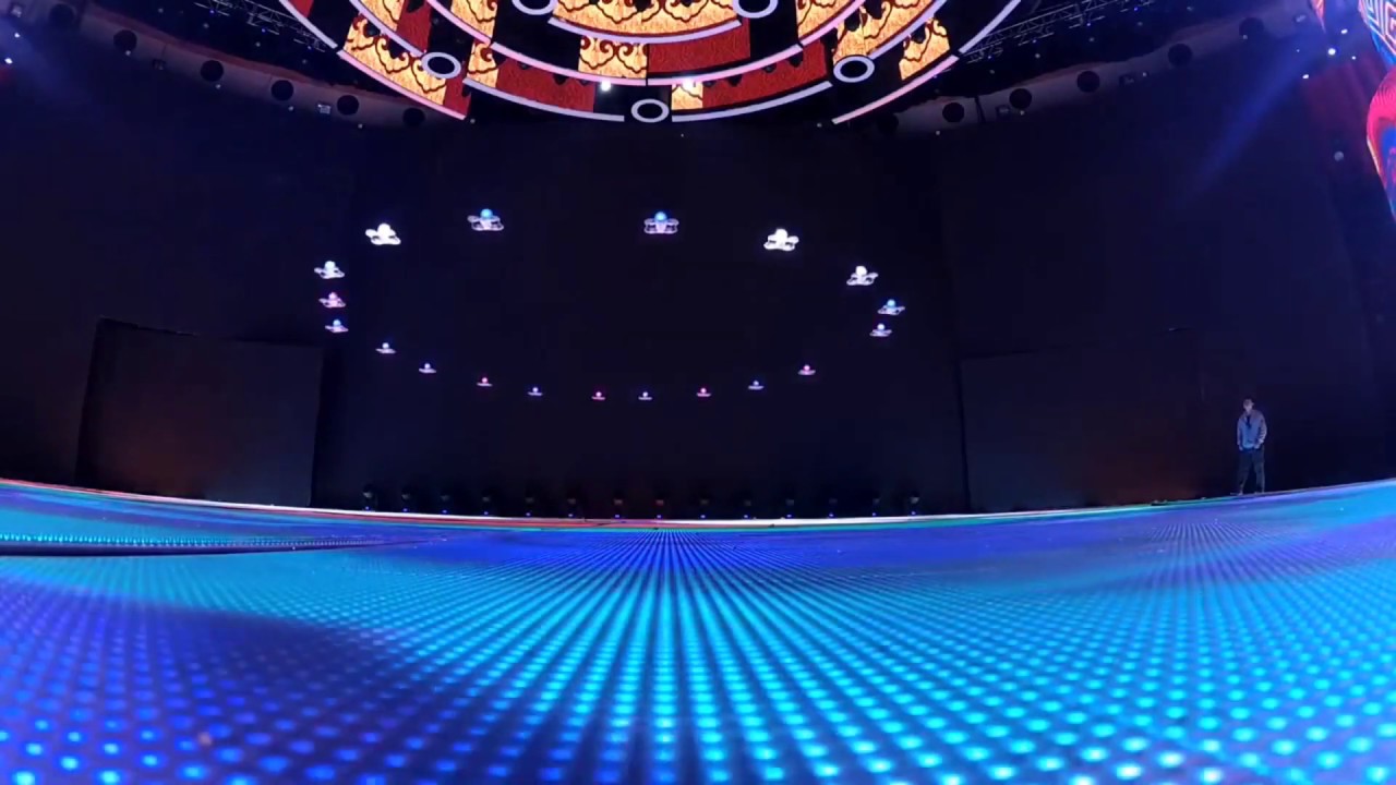 Drone Dancing Show - YouTube