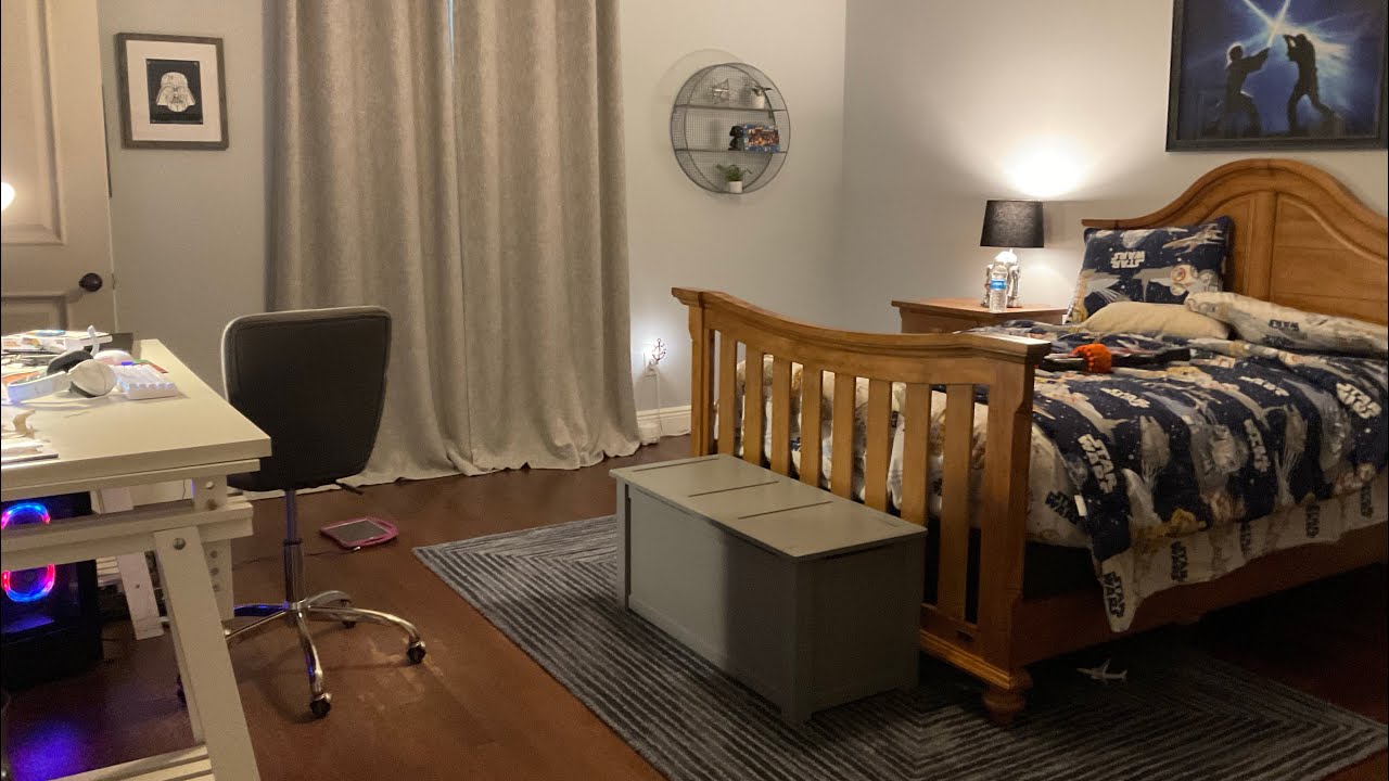 Room tour - YouTube