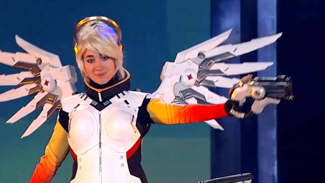 BlizzCon 2015 Costume Contest - YouTube