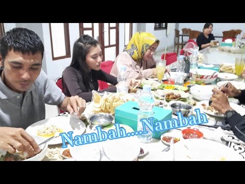 Bebek Goreng Pindang Toman SRIDEVI Nambah 3 Kali - YouTube