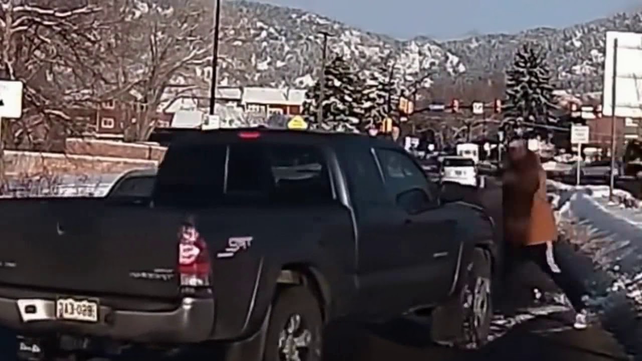 Road Rage and Street Fighting Compilation - YouTube