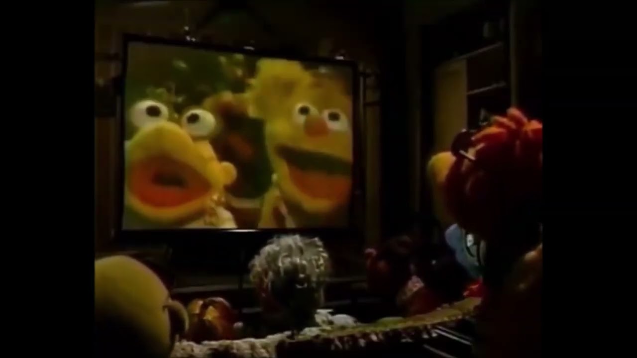 Muppet Family Christmas: Muppet Babies Scene - YouTube