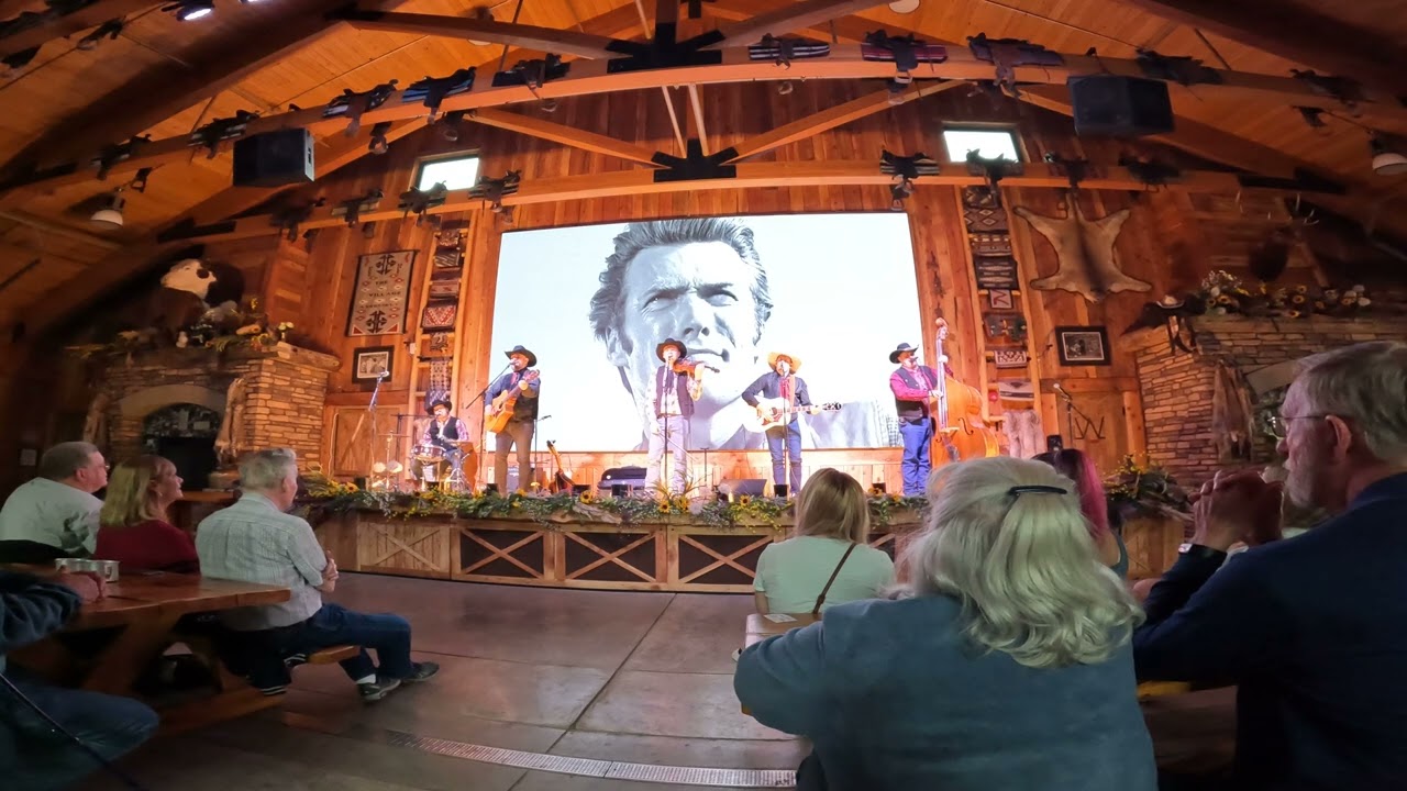 Flying W Wranglers performing at the Flying W Ranch - YouTube