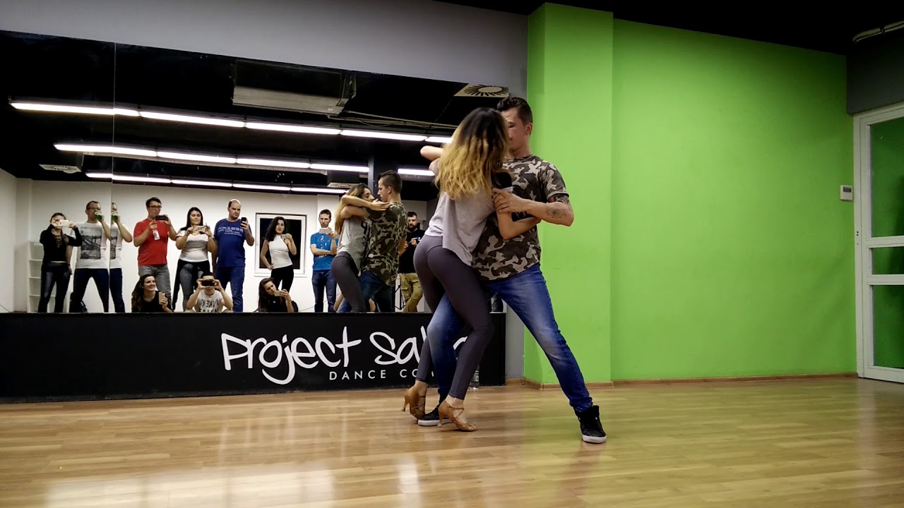 Piotr Kruk & Tatewik Burchart - bachata sensual class - DJ Tronky One ...