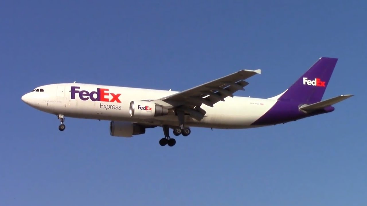 San Jose International Airport (KSJC) Plane Spotting - YouTube