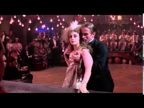 Valentino (1977) - extrait 3 - YouTube