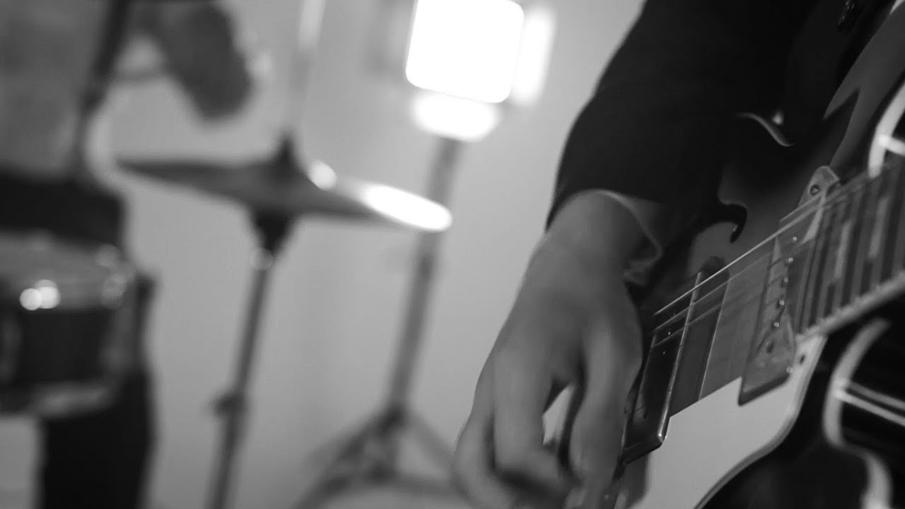 Autonum - Like Crystals (Official Video) - YouTube