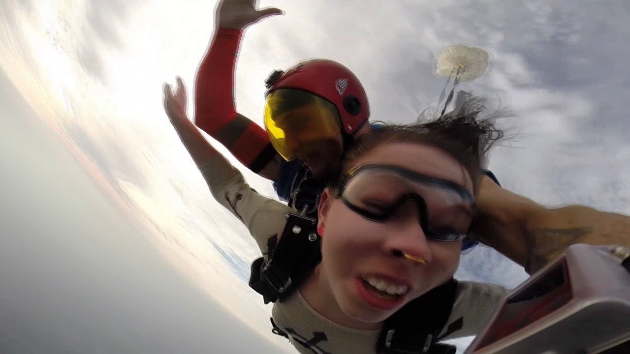 SKY DIVING!!!!! - YouTube