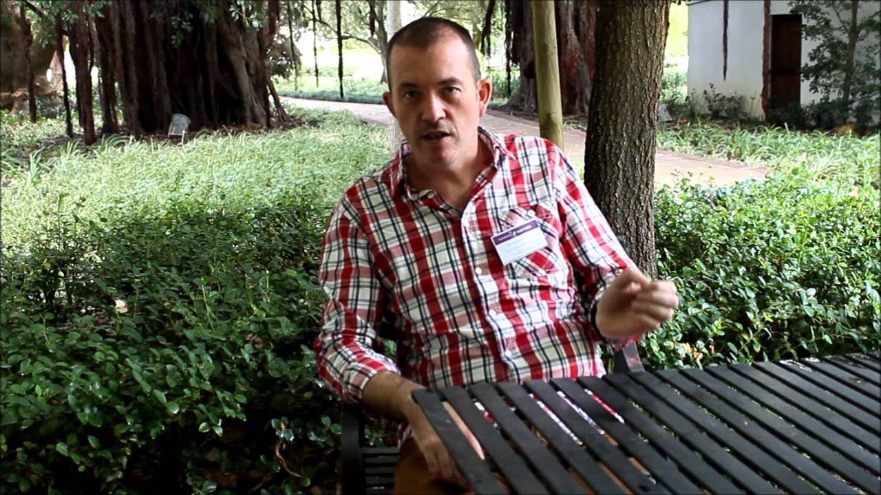 Nederburg Auction 2013 judges interviews - Jamie Goode - YouTube