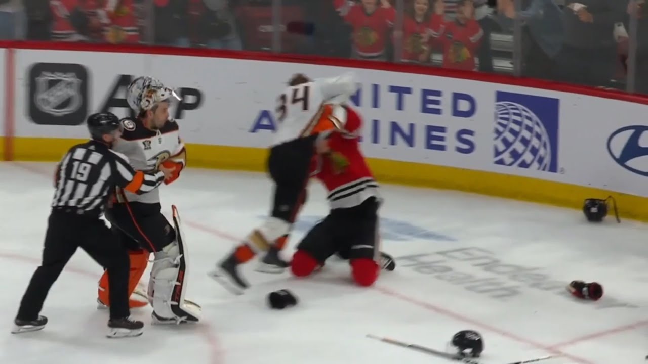 John Gibson and Petr Mrazek join scrum as fights erupt between Ducks ...