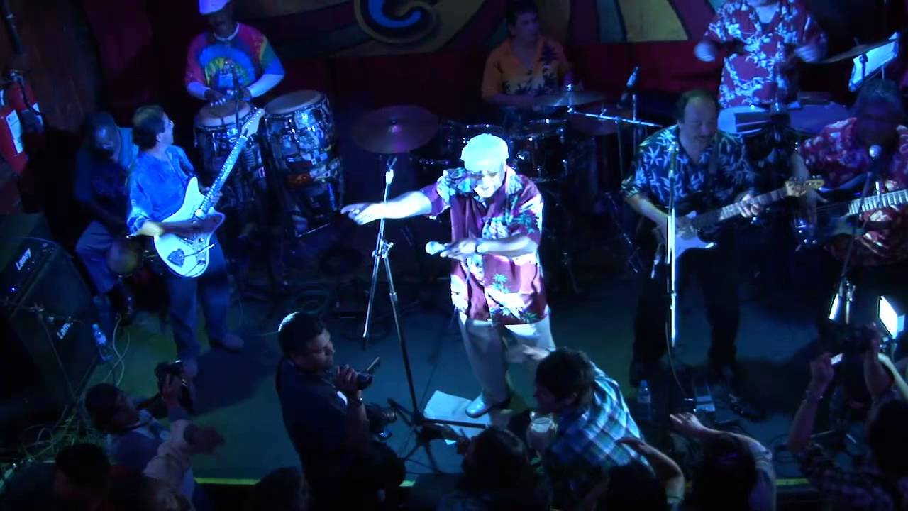 Cariñito - CUMBIA ALL STARS (live video) - YouTube