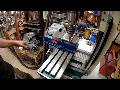 homemade grizzly t25937 rotary table mounting bracket - YouTube