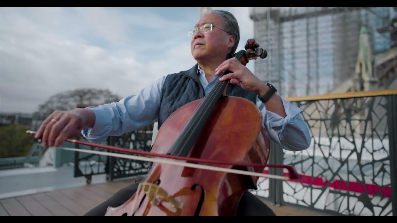 Yo-Yo Ma performs "Ave Maria" at Notre-Dame de Paris - YouTube