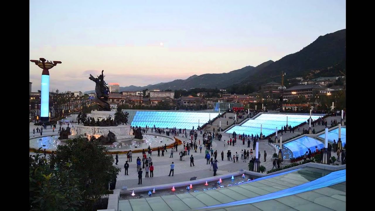 Glass LED display from Unilumin Group - YouTube