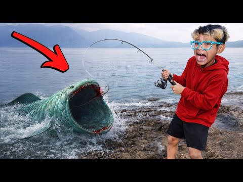 MANCING DI LAUT BOCIL DAPAT IKAN BLOOP GIGAS SUPER BESAR YANG LANGKA DI DUNIA!